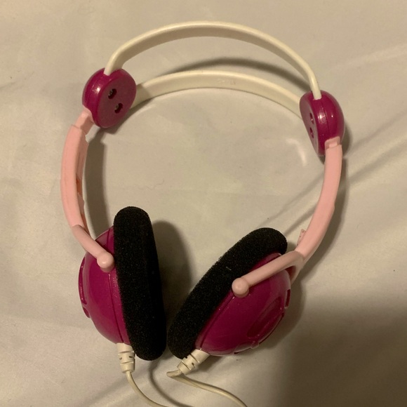 Fisher-Price | Headphones | Euc Fisherprice Pink And White Onear ...